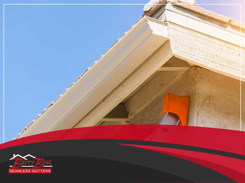 4 Ways to Keep Your Gutters Clean and Clog-Free Ranked
